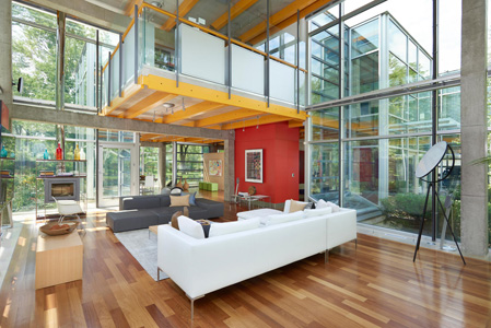 The Glass House - Chicago Agent Magazine