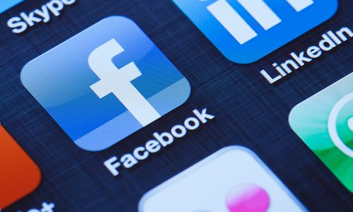 4 ways agents should use Facebook's new Messenger feature - Chicago ...