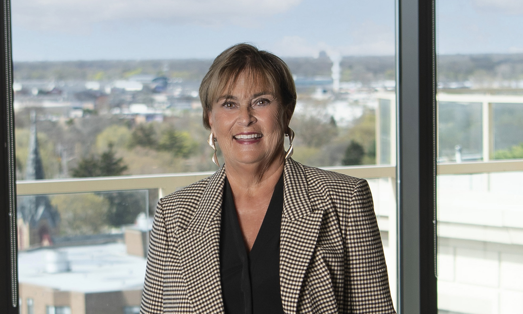 Gretchen Gullo - Chicago Agent Magazine