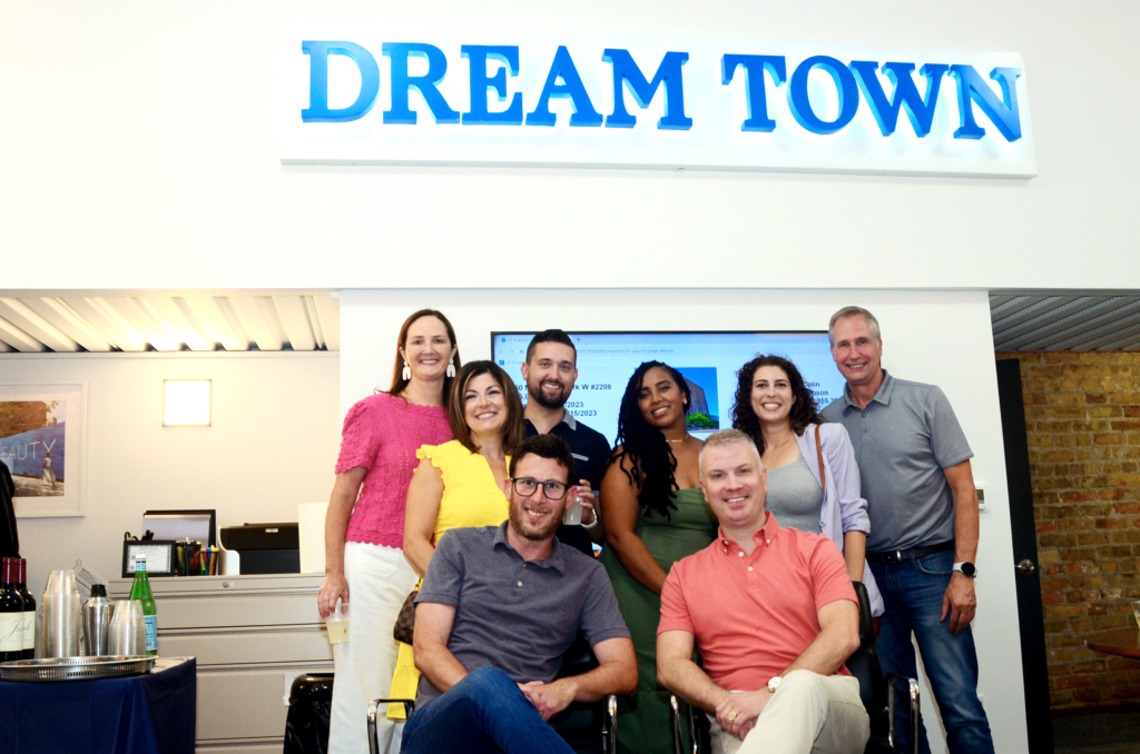 Dream Town Real Estate’s West Loop grand opening - Chicago Agent Magazine