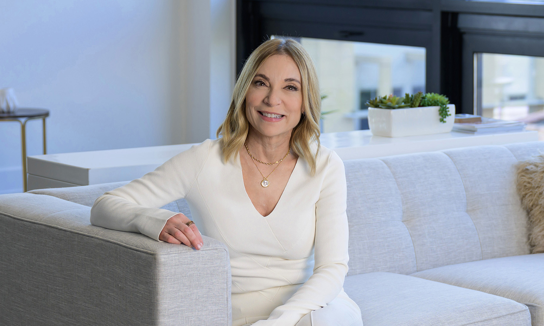 Amy Sunshine - Chicago Agent Magazine