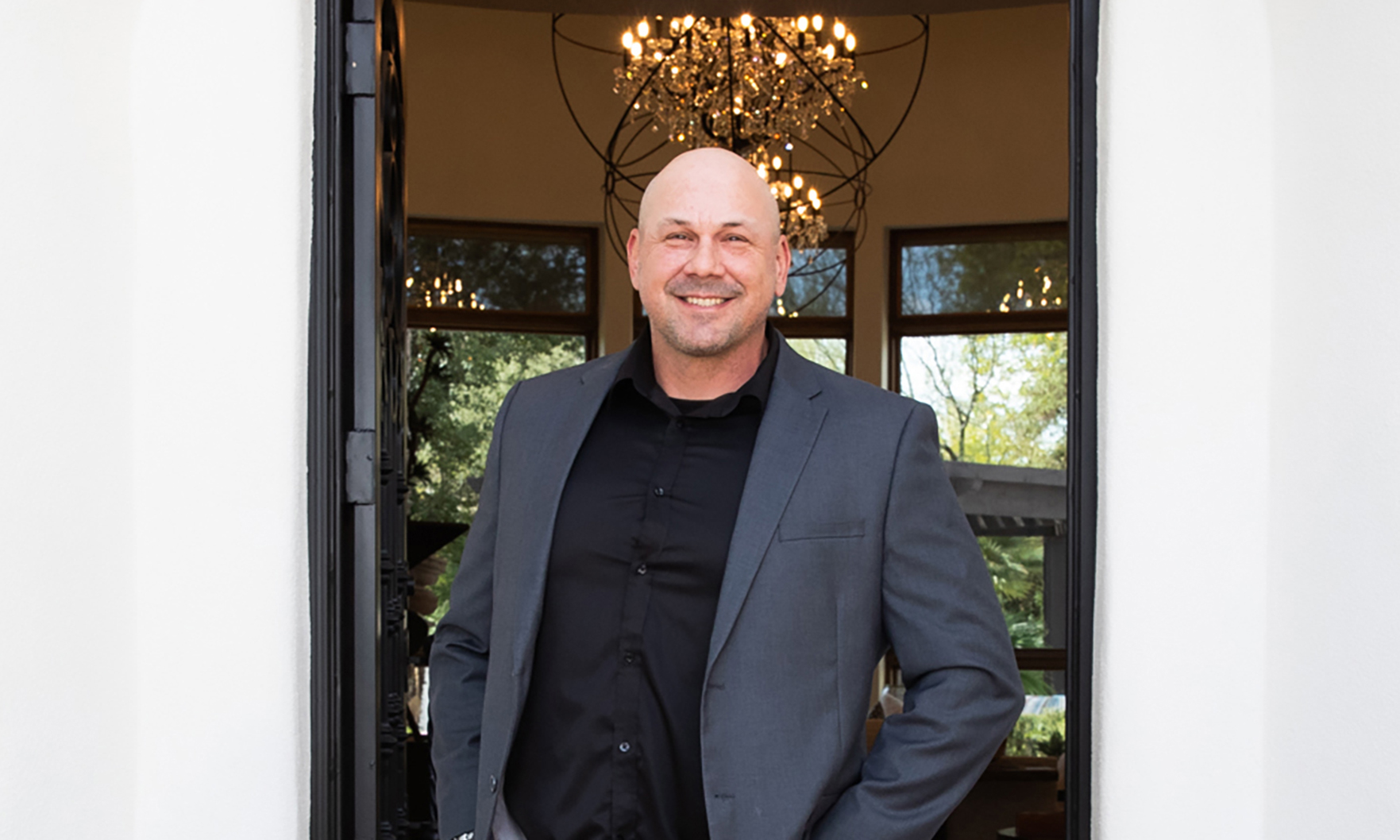 Andrew Glenn - Phoenix Agent Magazine