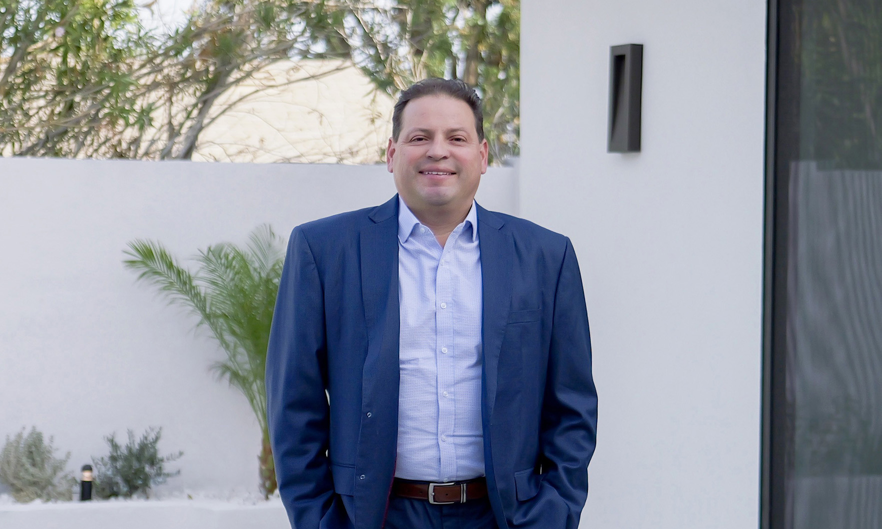 Rob Davis - Phoenix Agent Magazine