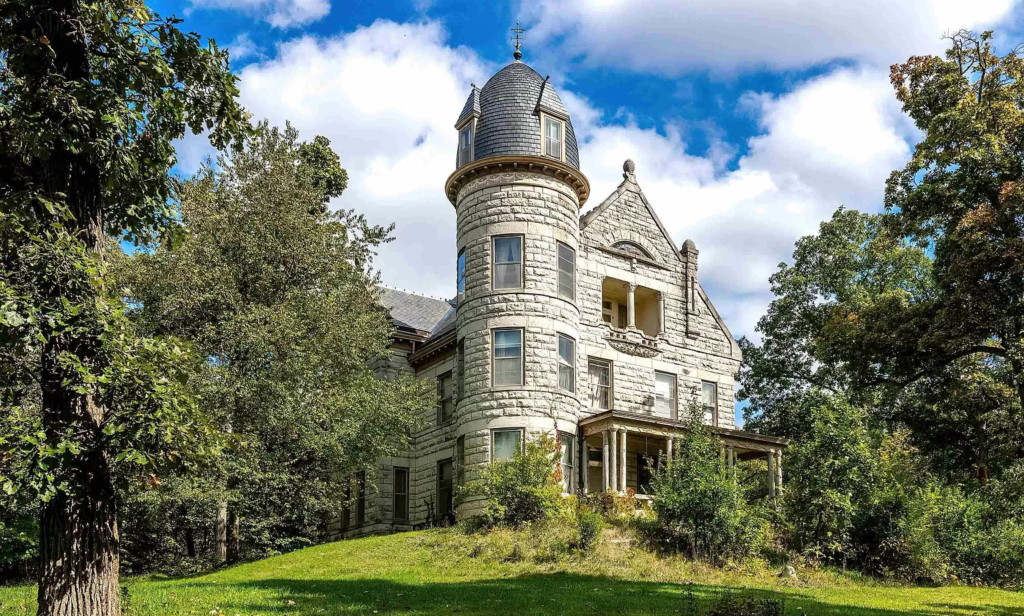A storybook castle nestled in private woods - Seattle Agent Magazine