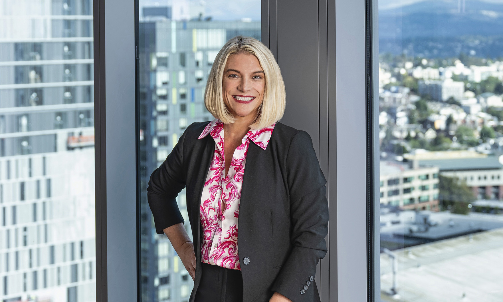 Julie Jones - Seattle Agent Magazine